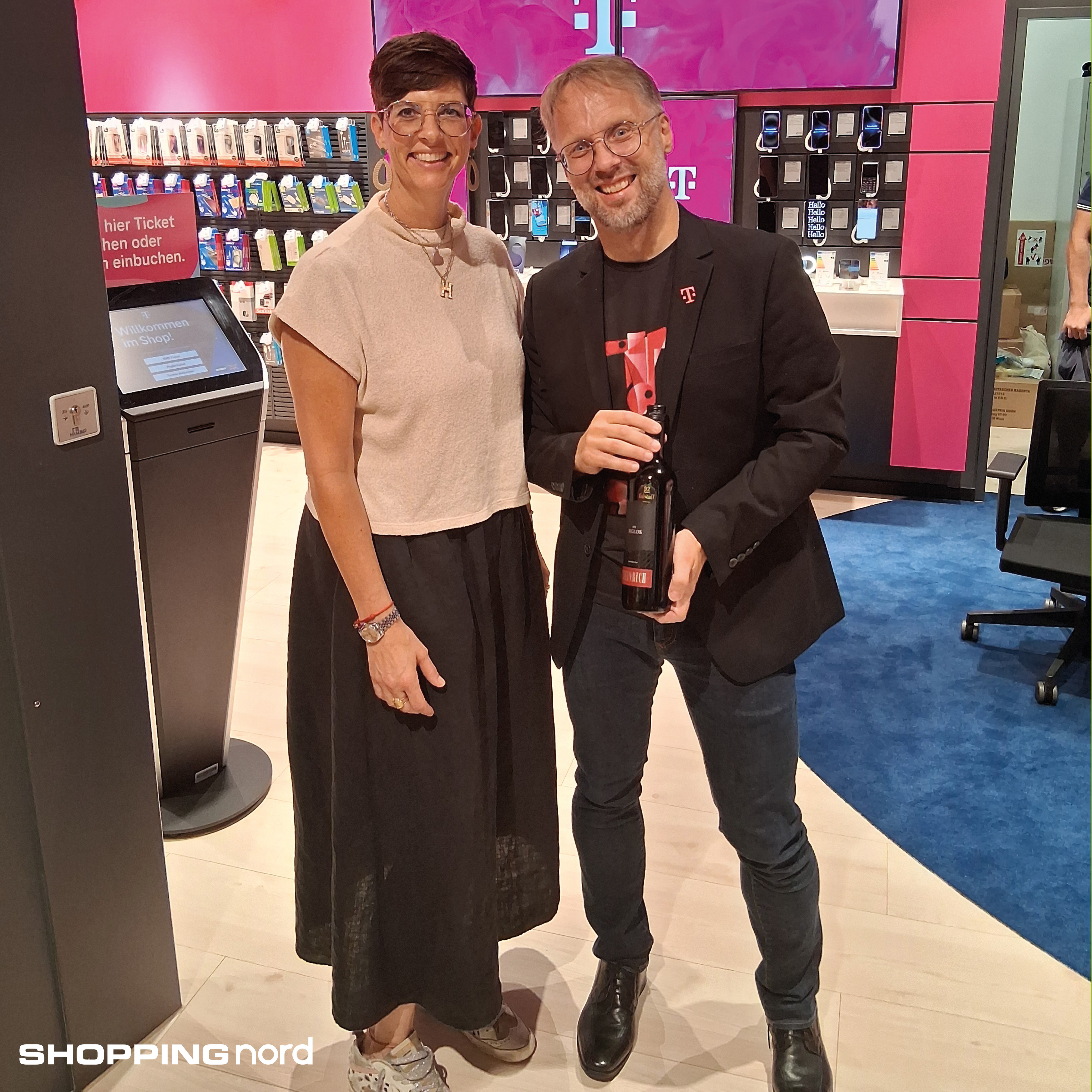 Shopping Nord - Magenta-Store eröffnete feierlich im Shopping Nord